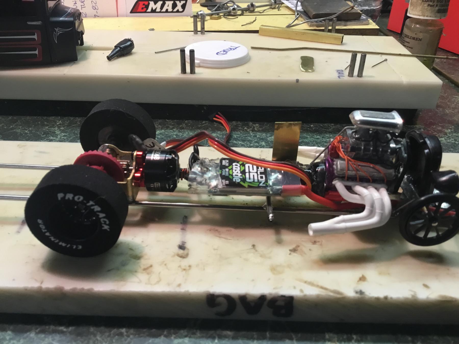 Brushless diecast five-window coupe - Brushless slot car technology ...